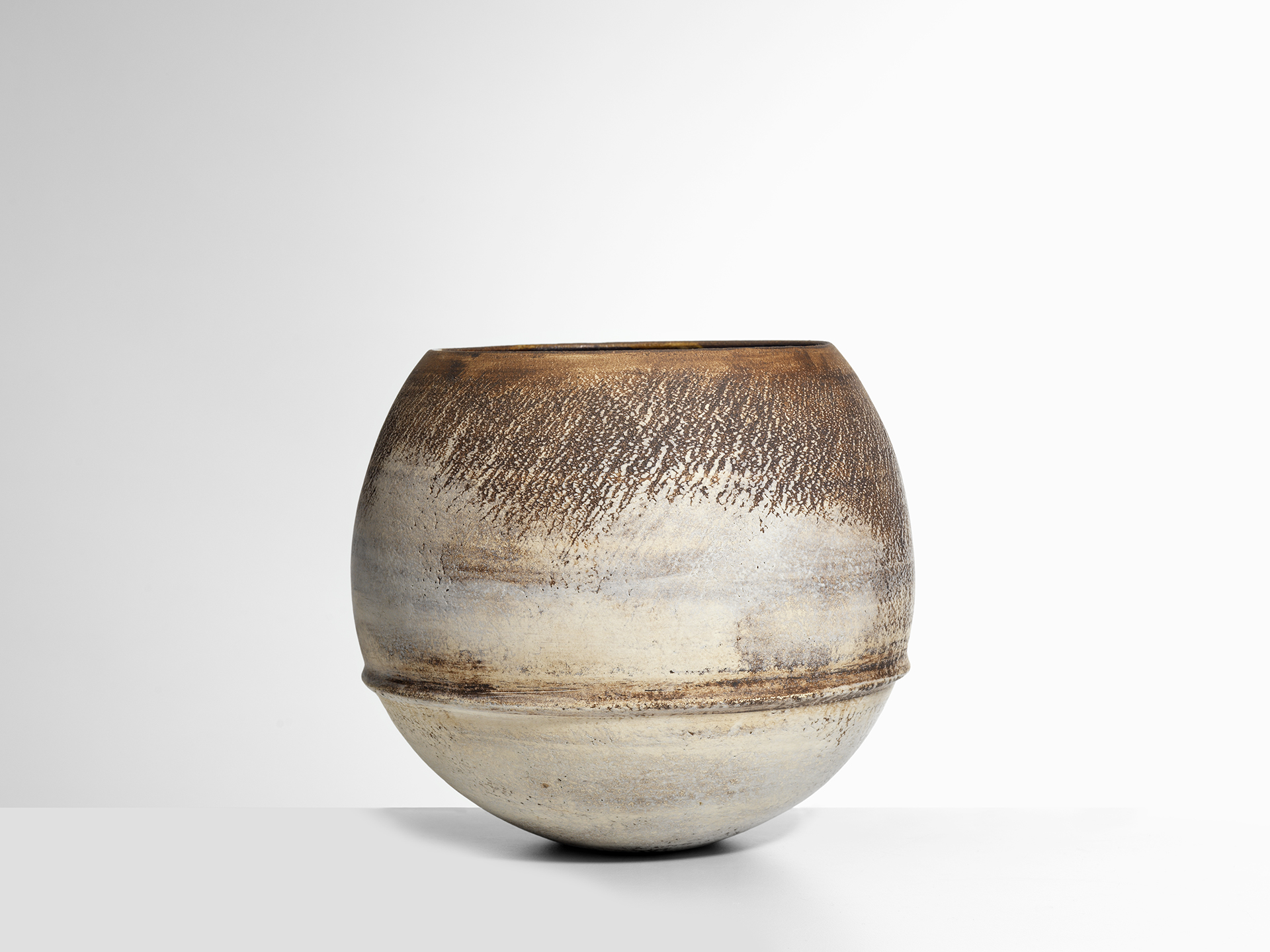 Hans Coper HC-0031 - Erskine Hall & Coe