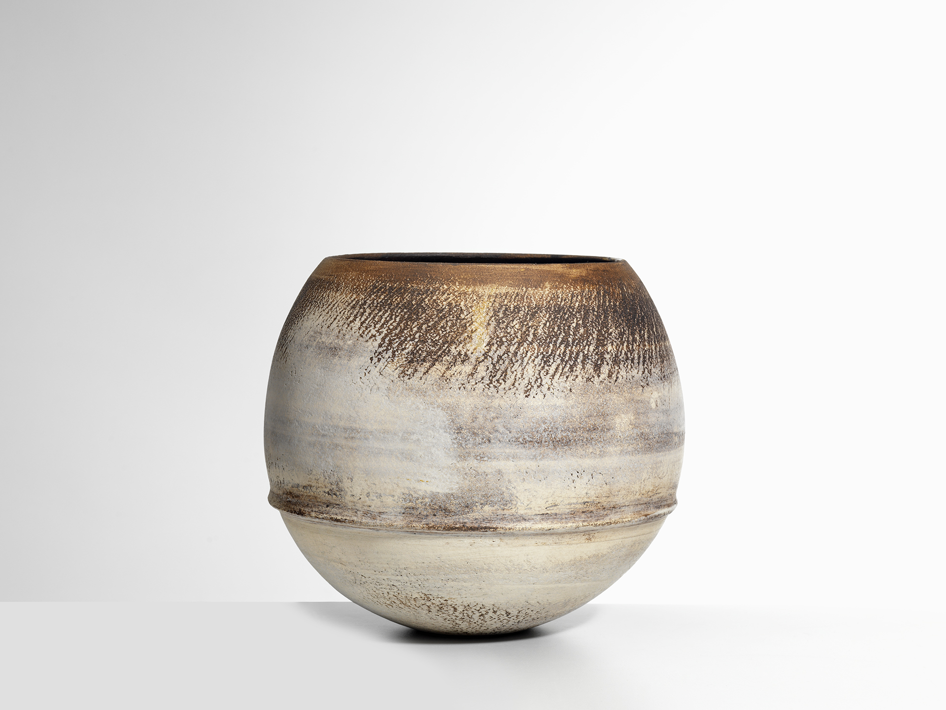 Hans Coper HC-0031 - Erskine Hall & Coe